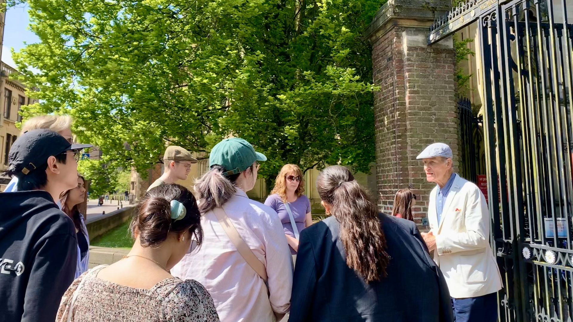 Historical Guided Walking Tours of Cambridge University – Round Church ...